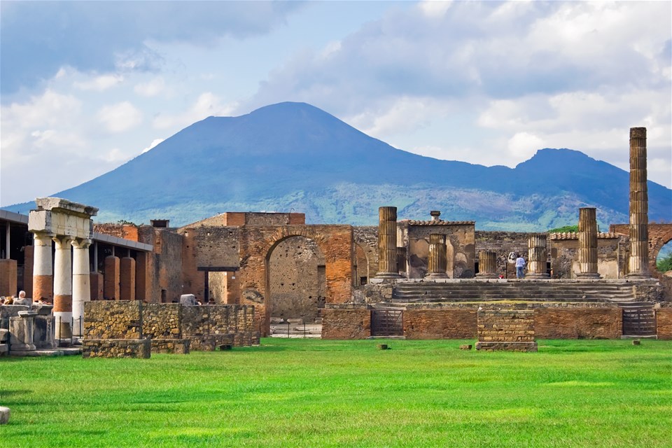 Small Group Adventure Tours | Trailfinders